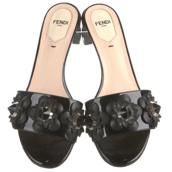 Fendi | Shoes | Fendi Roma Sanda Usa 7 L It 37 | Poshmark